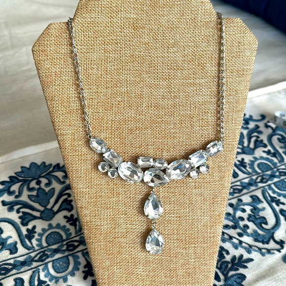 Jewelry | Stunning Necklace For Evening Wear Large Crystal Oval ...